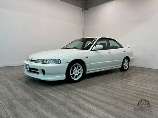 1996 Honda Integra Type R DB8 - JDM Sport Classics