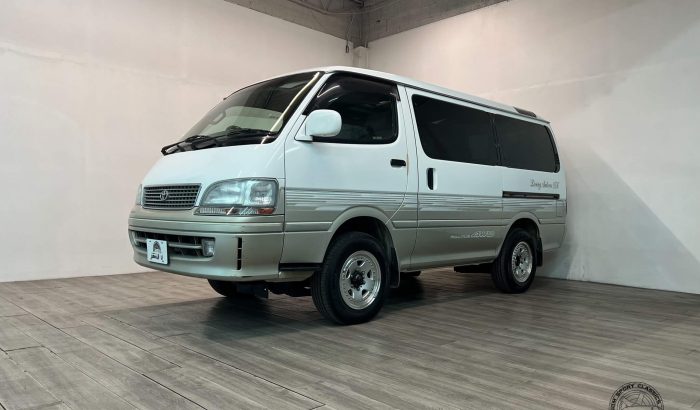 1997 Toyota HiAce Super Custom G - JDM Sport Classics