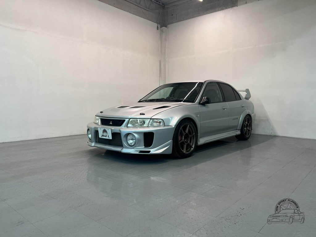 1998 Mitsubishi Evolution V GSR - JDM Sport Classics